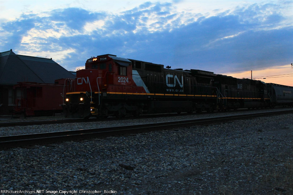 CN 2024